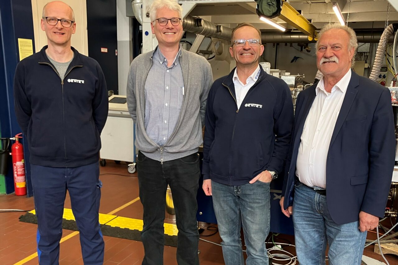 Anschließen der Drähte, Kabelverbindungen und mehr - ENTEX Rust ...